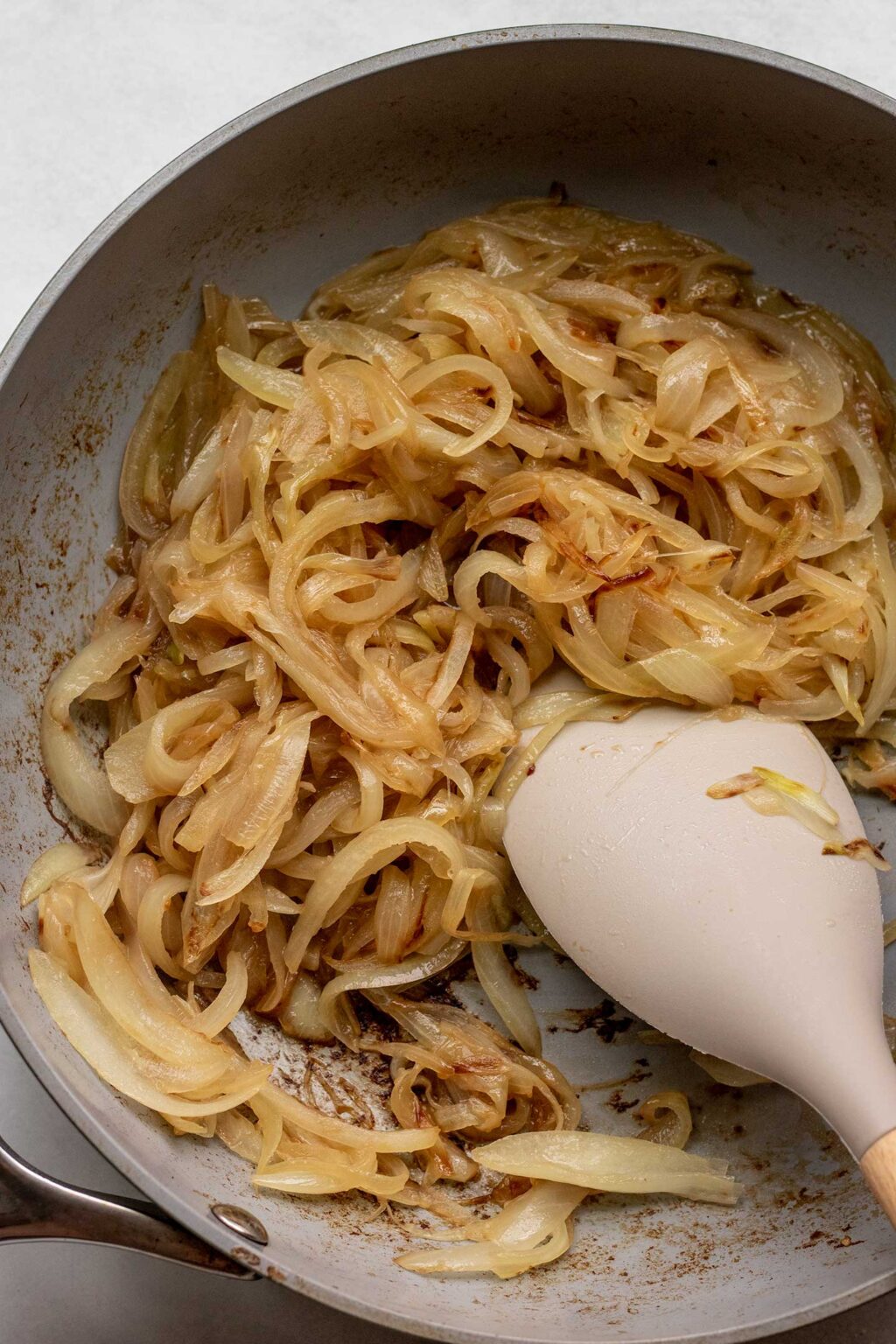 Vegan Caramelized Onion Pasta – Plant Based RD