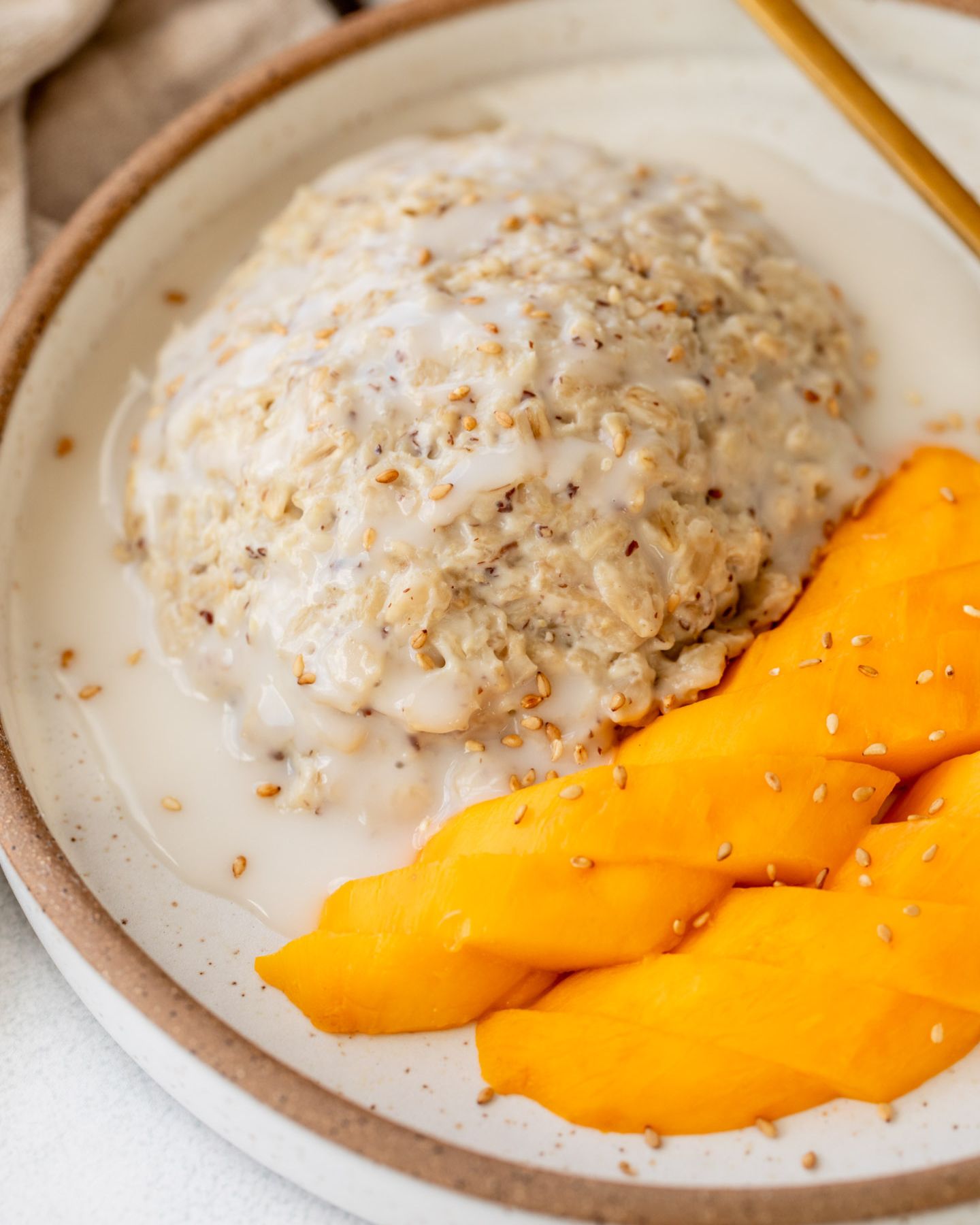 Mango Sticky Oatmeal - Plant Based RD