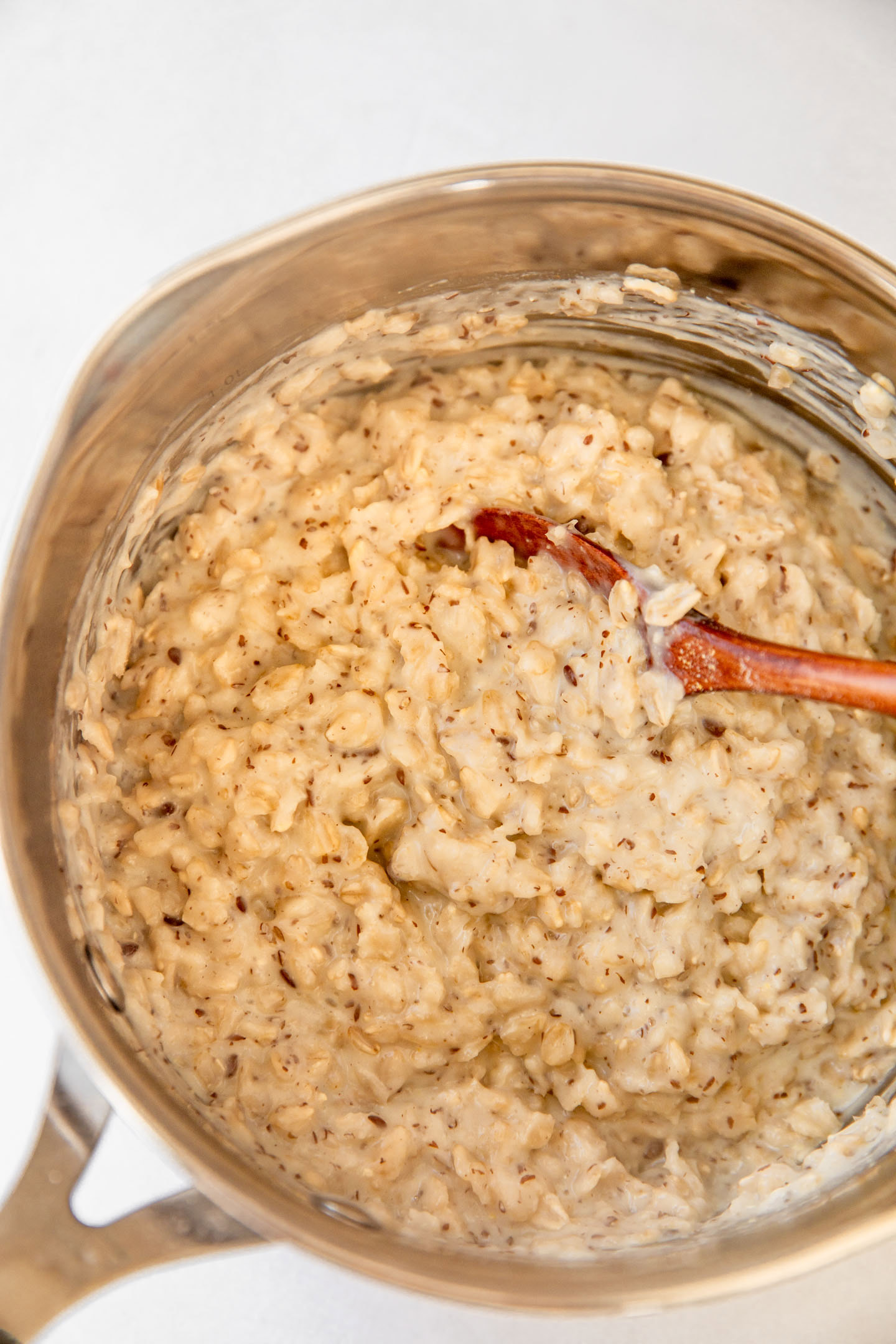 Mango Sticky Oatmeal - Plant Based RD